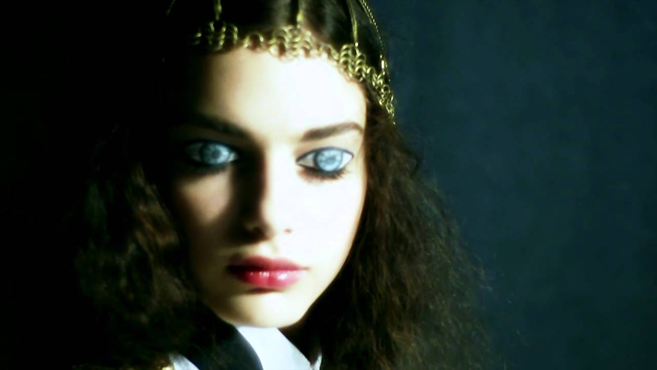 Odeya Rush Shlomo Rush