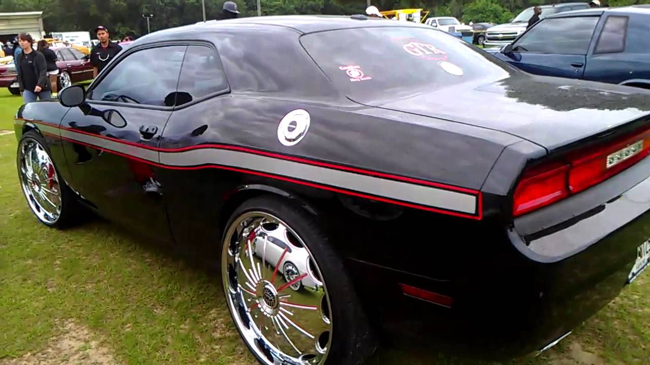 GTR Challenger on 26" Davin Surge - YouTube