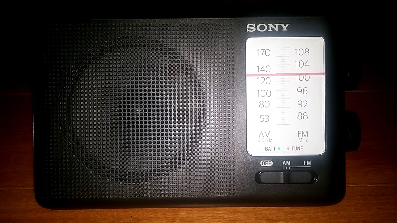 Sony ICF-19 ( ICF-506 ). MW-DX Radio Universal 1270 kHz. Ecuador ...