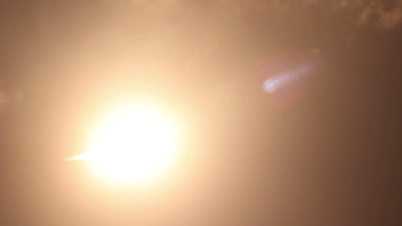 Lockheed C130 Hercules flare release - YouTube