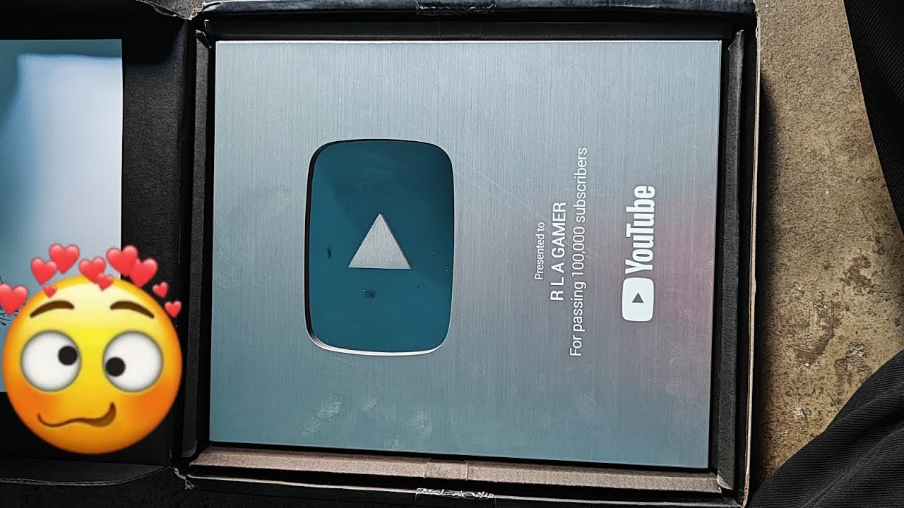 silver play button unboxing full video 🔥🔥♥️😍😍 - YouTube