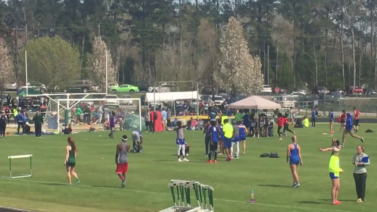 Angel Frank 400M 57.67 c/o 2019 Summerville HS Track Prospect - YouTube