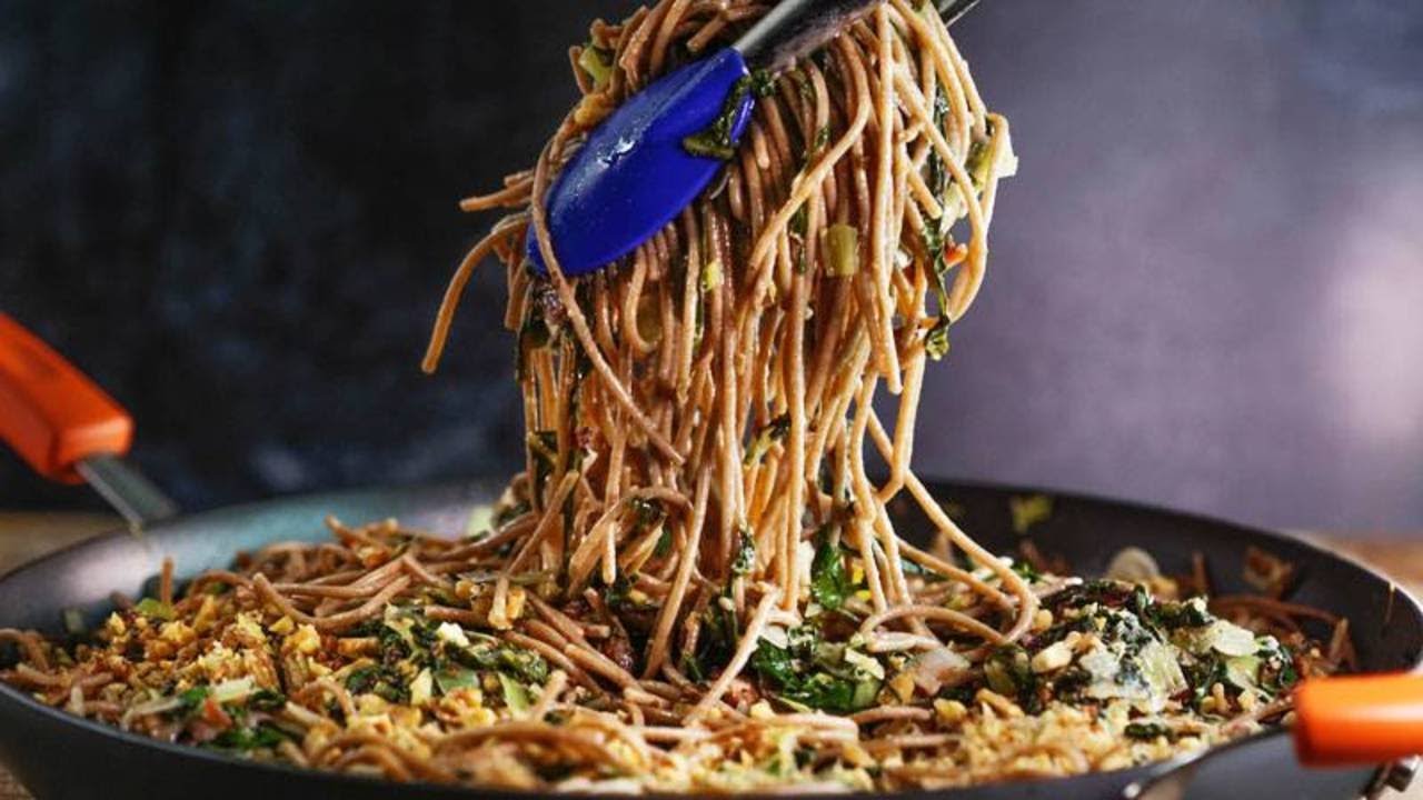 BLC Spaghetti - Bacon, Leek, Chard and Walnuts with Farro Spaghetti ...
