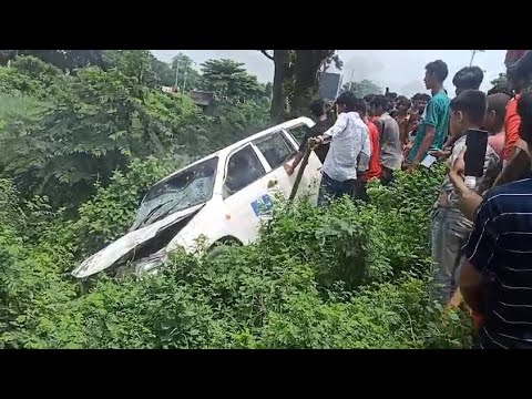 কুমিল্লায় আগুনে পুড়িয়ে দেয়া হলো থানা ও পুলিশ গাড়ি | Quota movement ...