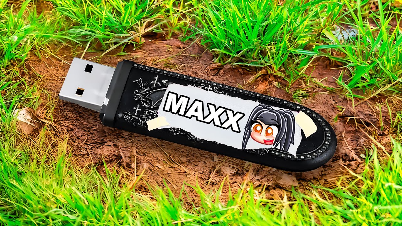 I Found Maxx's SECRET WORLD in Roblox Strongest Battlegrounds! - YouTube