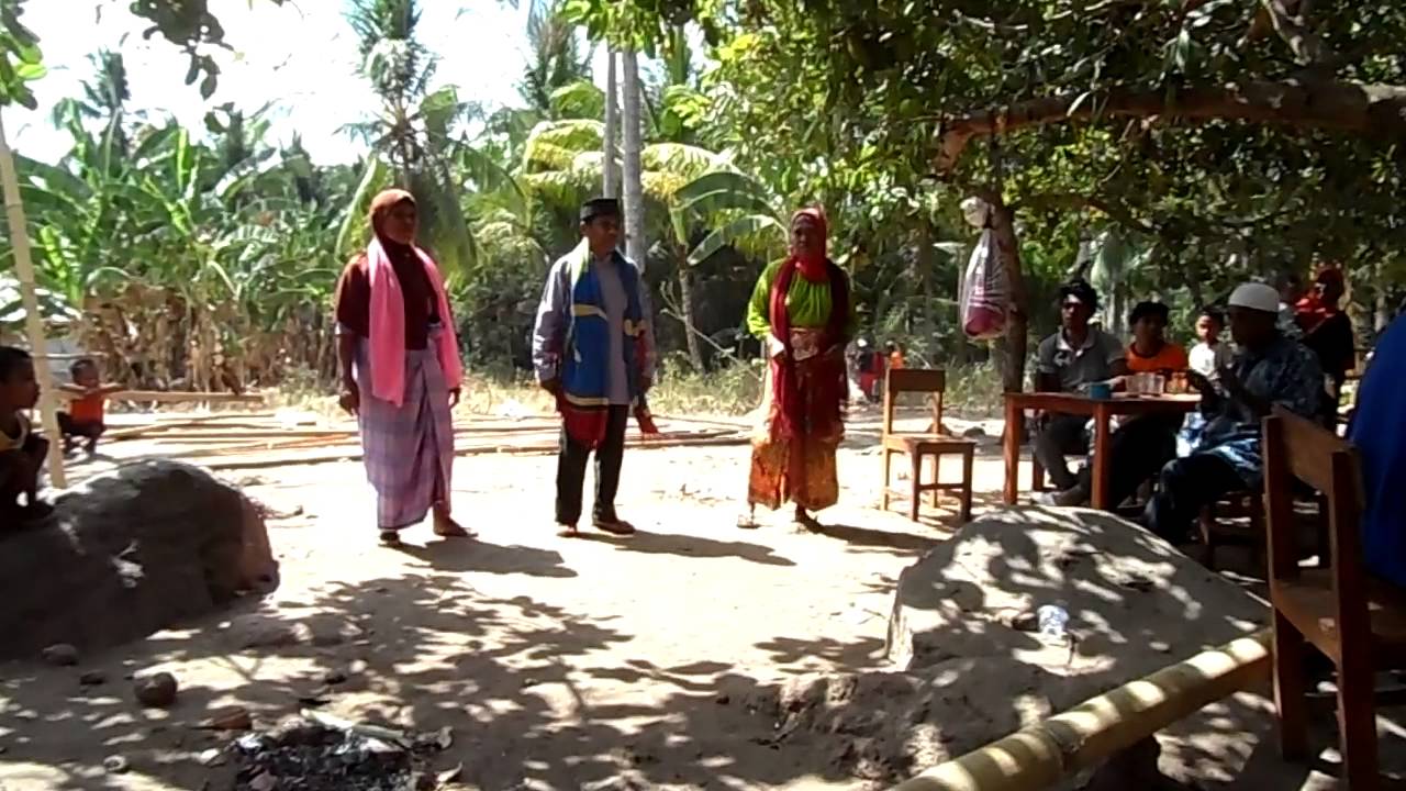 tarian kombawa di Pulau lembata NTT - YouTube