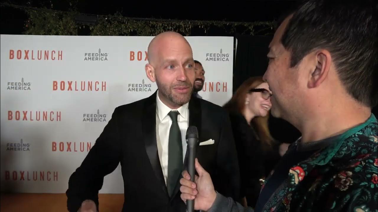 Bret Iwan Carpet Interview at the BoxLunch Holiday Gala 2023 - YouTube