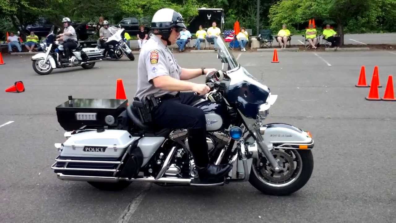 FCPD Motor Squad Demo - YouTube