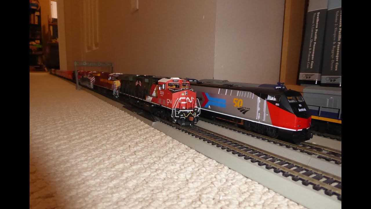 Amtrak and CN trains in HO scale plus bonus footage - YouTube