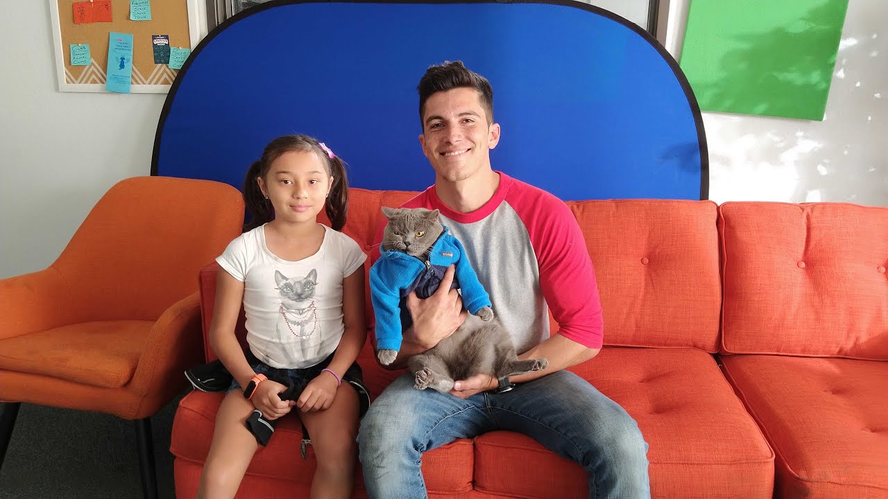 My inspiration, Aaron and Michael from Aaron's Animals. - YouTube