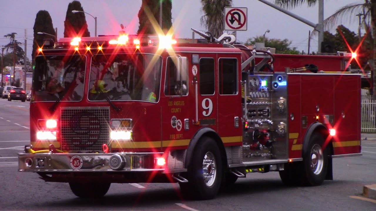 LACoFD Engine 9 Responding - YouTube