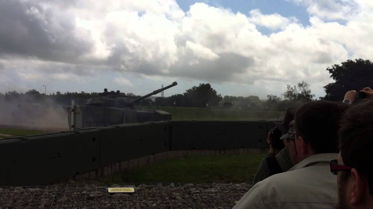 Chieftain tanks, several versions raw L60 sounds - YouTube