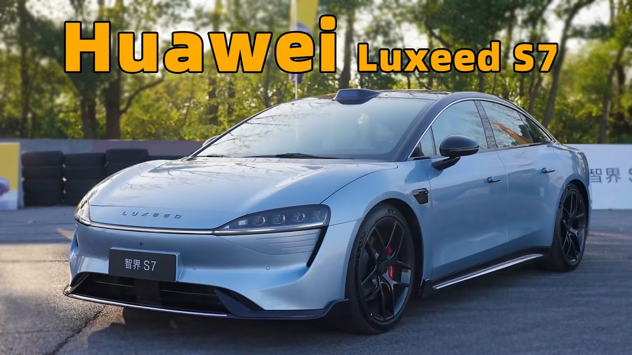 Huawei's first pure electric sedan Luxeed S7 view, equipped with ...