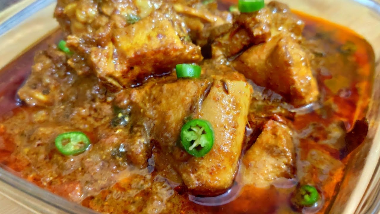 Restaurant Style Chicken Balti Recipe | Simple and Delicious Chicken ...