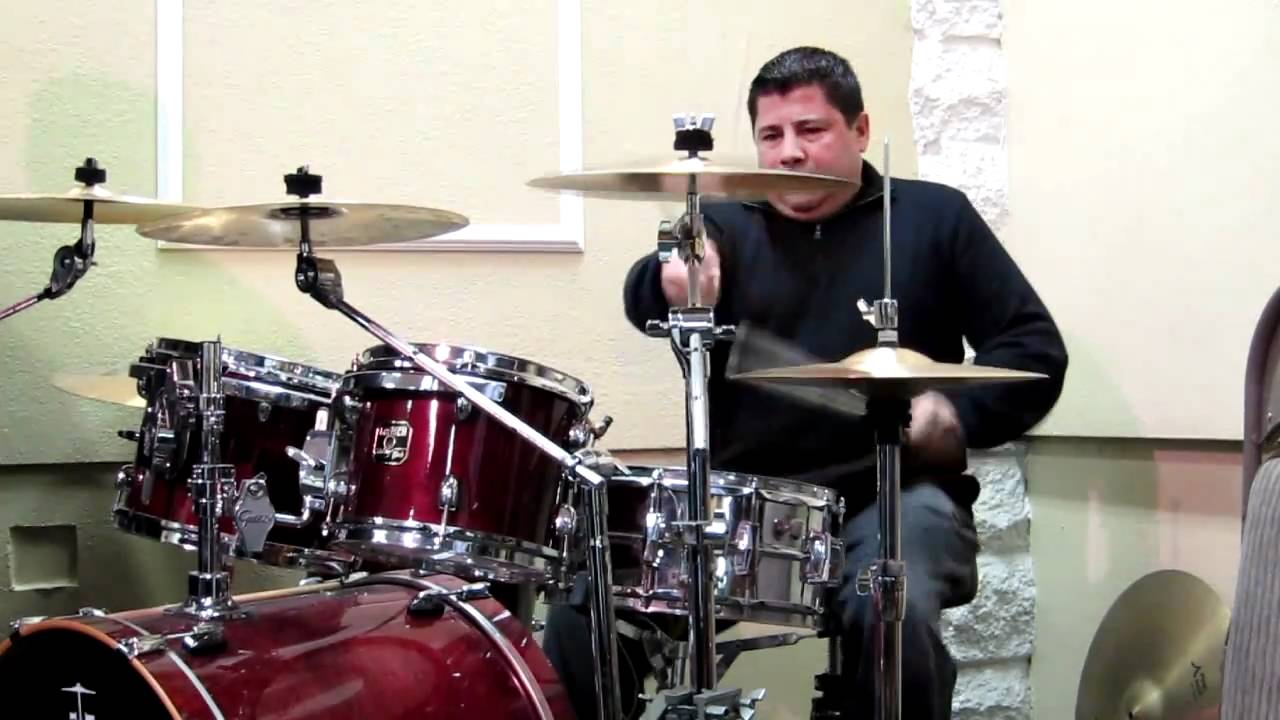 Praise Break Funny Faces Drummer - YouTube