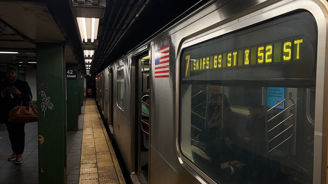 NYC Subway: R188 (7) Train with Original 2007-Style Annie Bergen ...