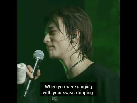 Hyunjin singing while sweating is "so sexy" to Felix - YouTube