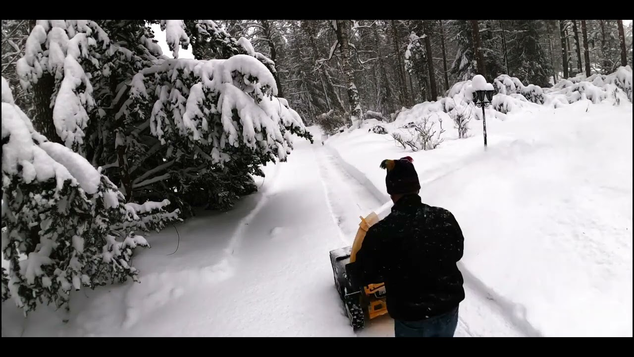 Snow shuffle - YouTube