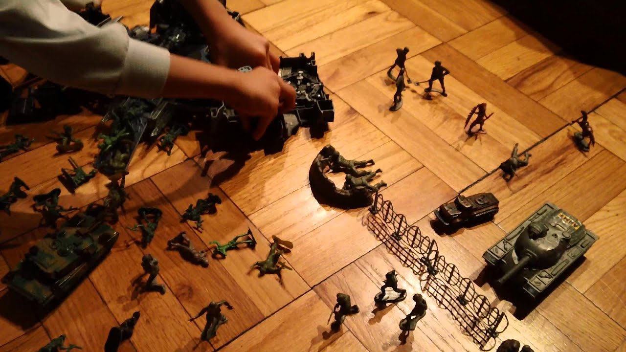 FAMILY: Brandon Army Toys - YouTube