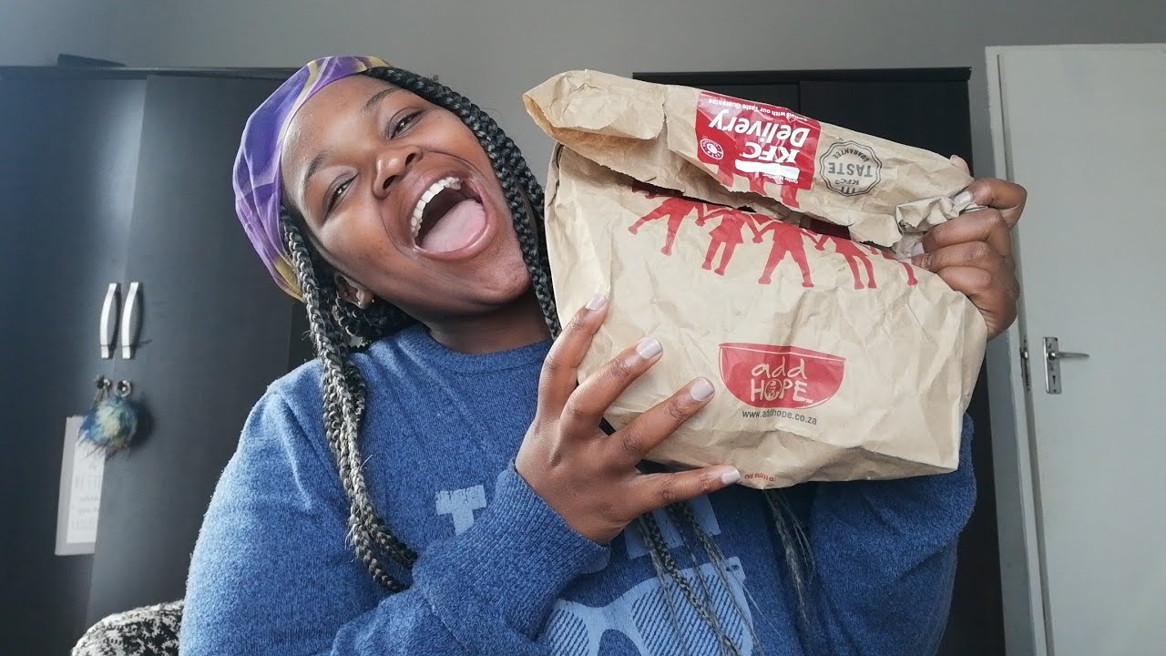 My first ever mini Mukbang!!! Kfc and mgowo - YouTube