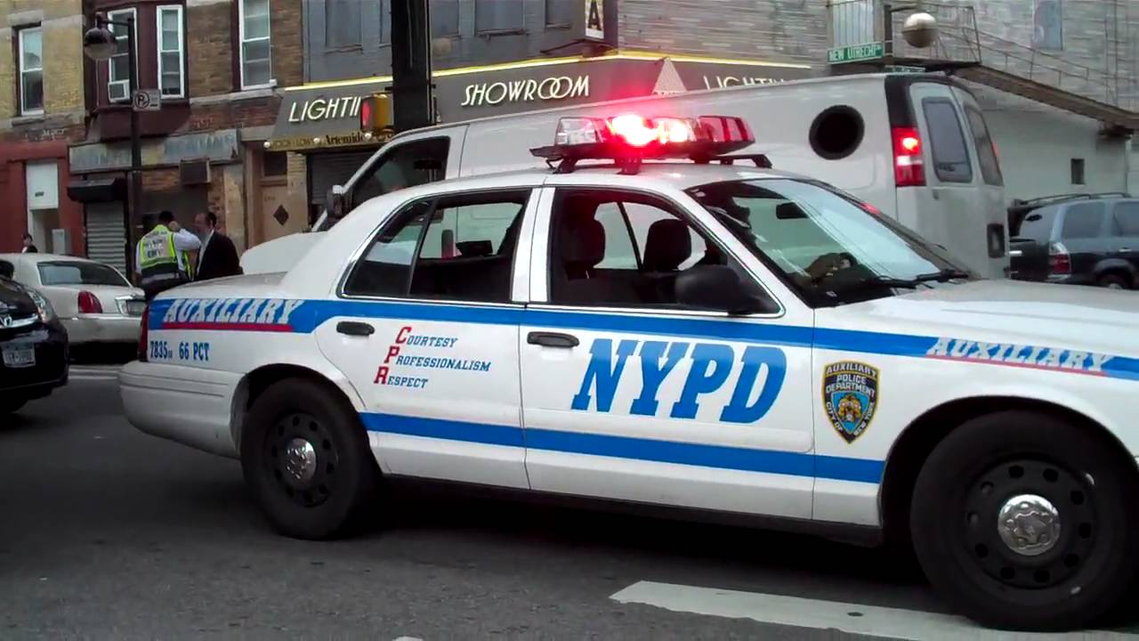 AUXILARY COP (SGT) IN THE 66 PCT- HIGH DEFINITION - YouTube