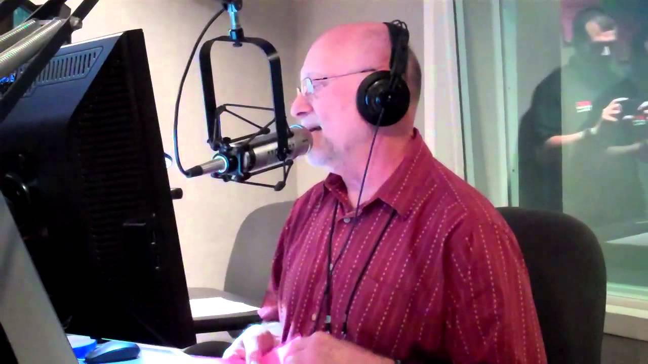 Broadcast legend Jim Turner retires from Orlando's WDBO radio - YouTube