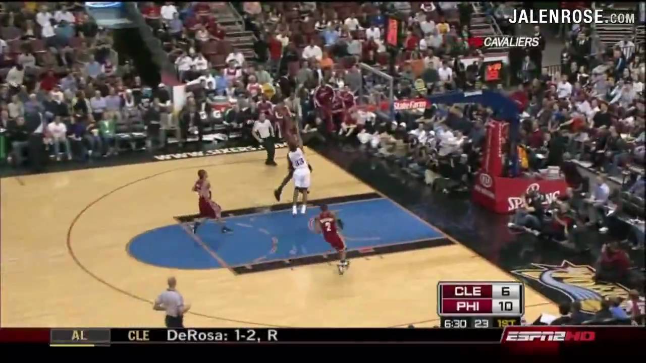 LeBron James "Freight Train" Dunk on Willie Green - 4/10/09 - YouTube