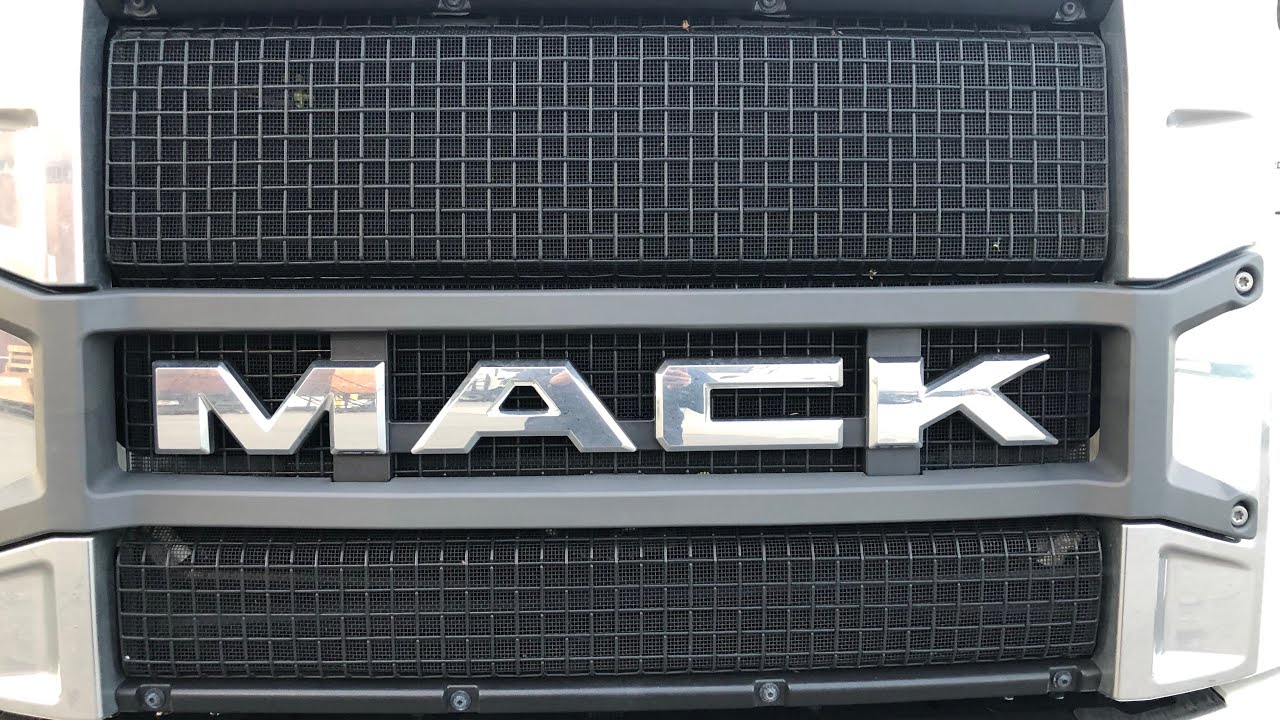 Mack Anthem 2019: A tour inside. - YouTube