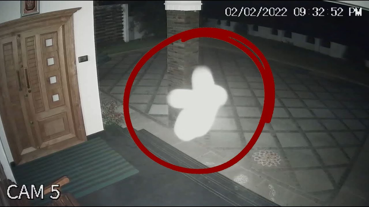 Ghost Catching CCTV | Viral Video | Ghost Live Video | Amazing Videos ...