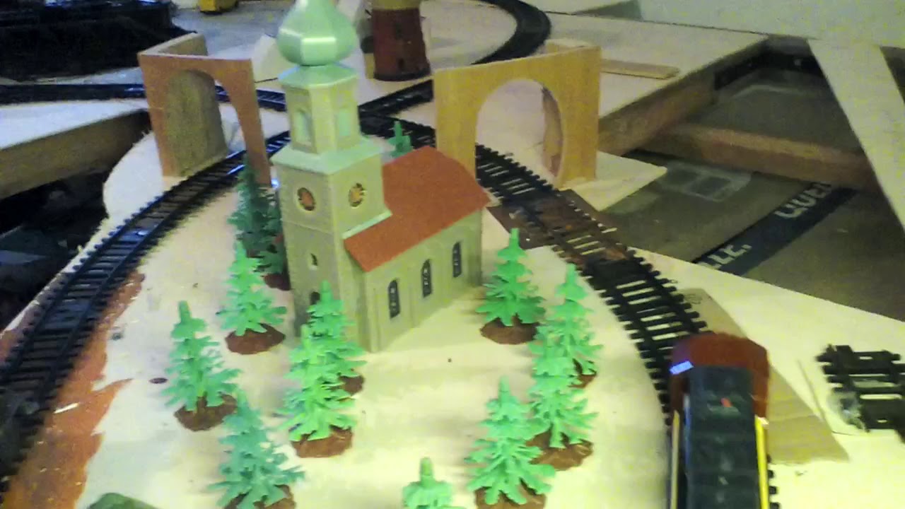 Fenfa Train - Crawling Speed and Zombie Batteries - YouTube