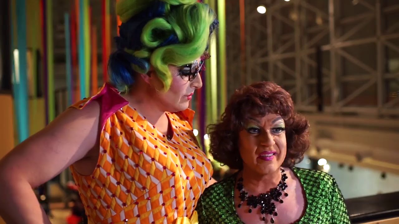 Drag Queen Story Time - YouTube