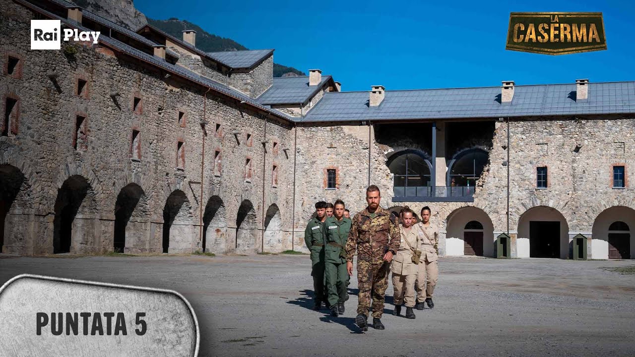 Gli errori si pagano - Quinta puntata - La Caserma 2 - YouTube
