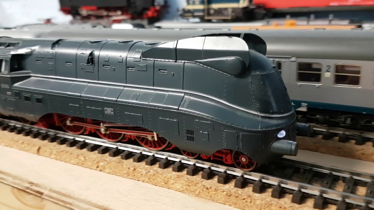 Fertig digitalisierte BR03 von Märklin - YouTube