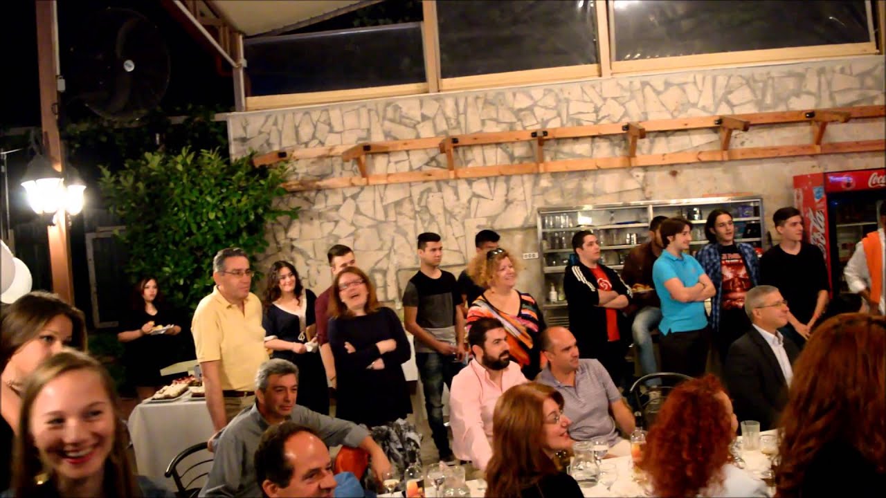H αποφοίτηση της Γ΄Λυκείου του 1ου ΓΕΛ Νάουσας - YouTube
