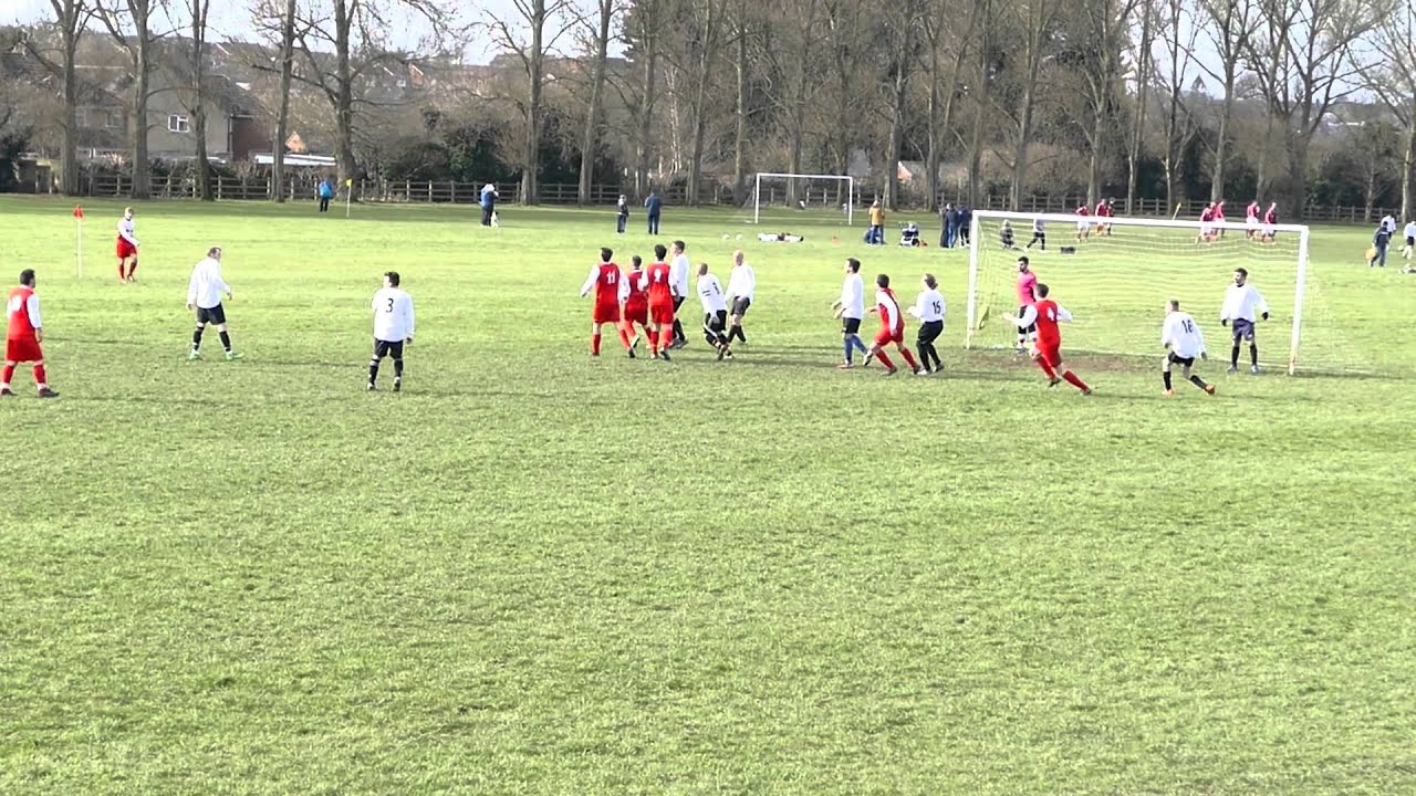 Northern Lights v Purton Red House FC - YouTube