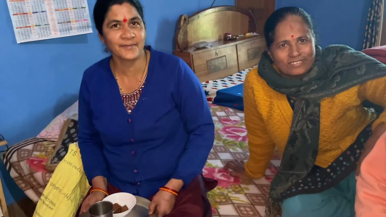 Pawan Pahadi ne bhajan gaake 4 chaand laga diye 😍🥰 - YouTube