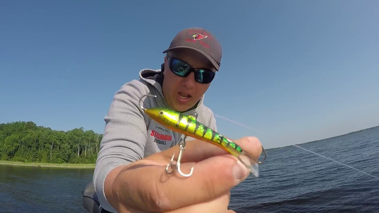 How to Catch Walleyes on Jigging Raps - YouTube