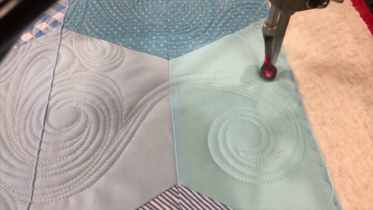 Quilting a Freehand Swirly Wind Design with Leisha Farnsworth - YouTube