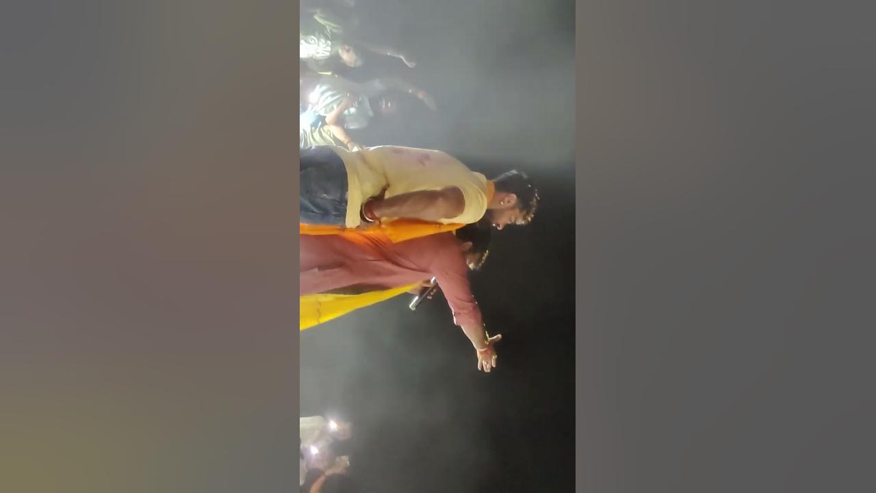 Pawan Singh and Khesari Lal Yadav In Dalmianagar playground Karakat Loksabha Rally - YouTube