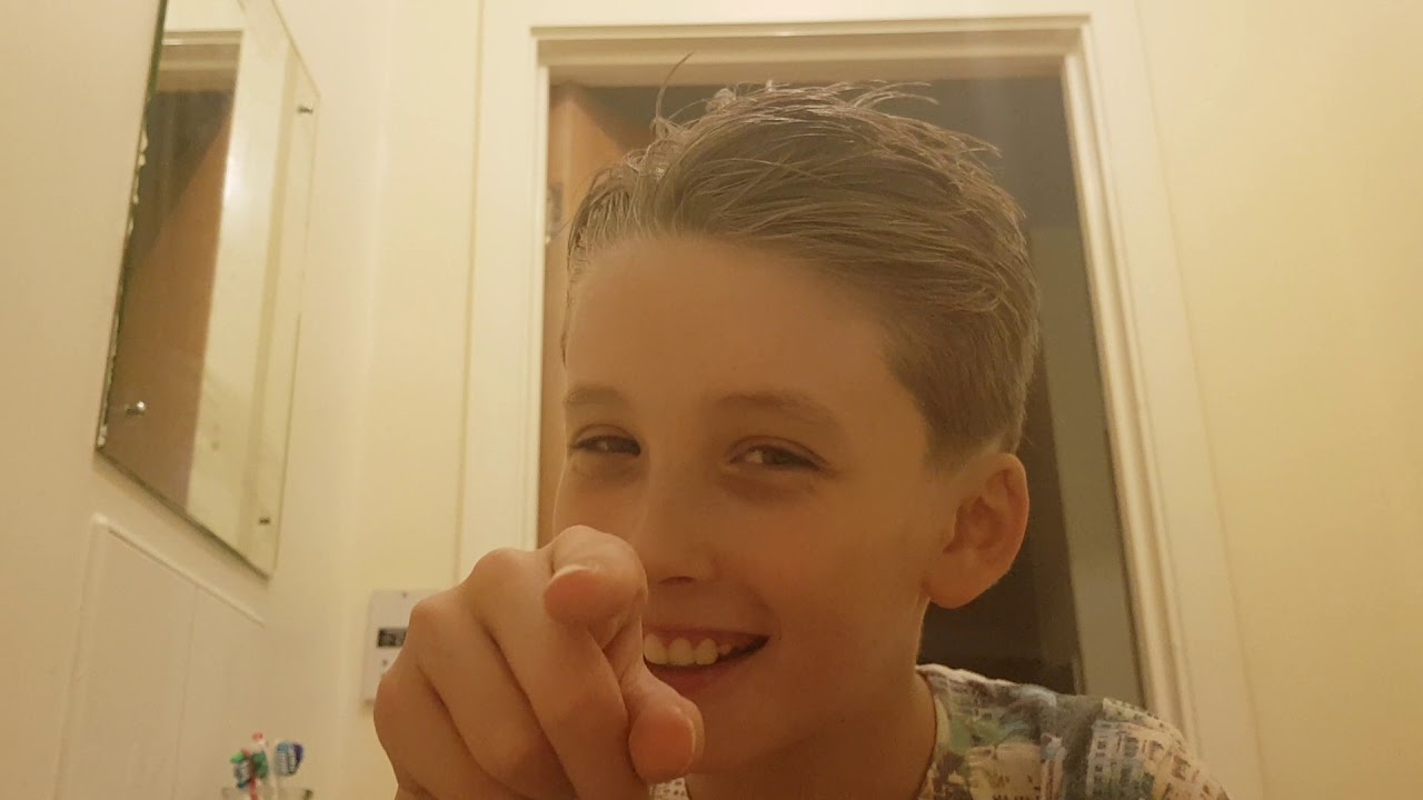 I'm back!!!!!! - YouTube