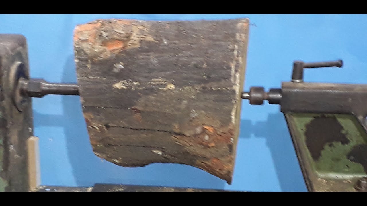 Woodturning- Big and Beautiful Pylon //Pilâo grande e bonito - YouTube