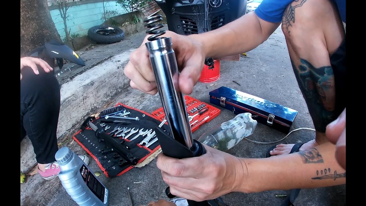 Aerox 155 - DIY Front Shock Repack ( Late Upload ) - YouTube