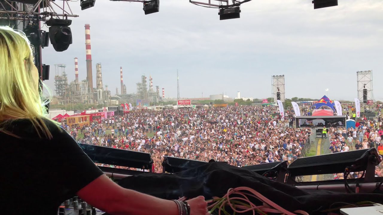Miss Sheila @ Edp Beach Party (Closing Set) - YouTube