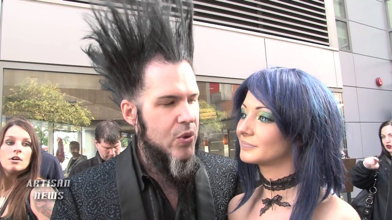 Wayne Static On Static X Vs Solo - YouTube