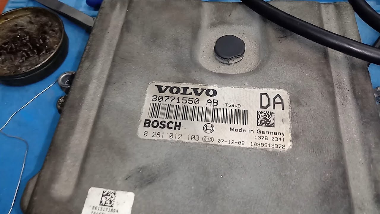 Volvo XC90 2,4 EDC16C31 Read and write EGR OFF - YouTube