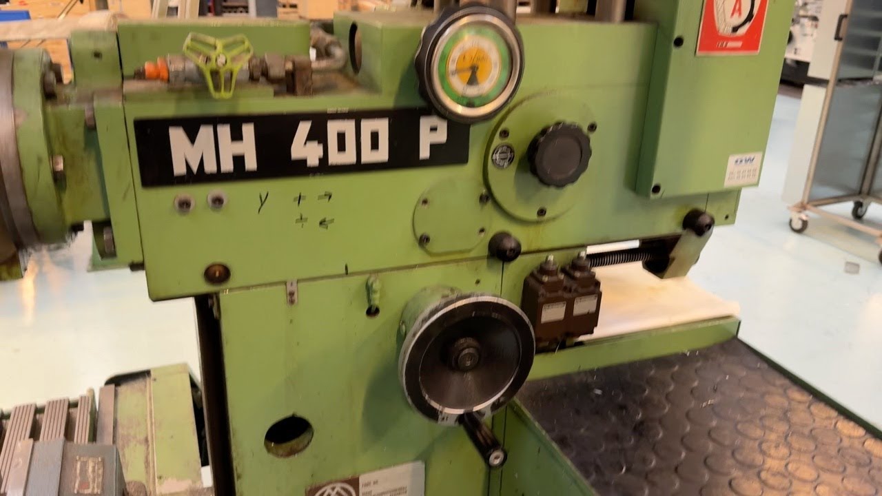 Køb Manuel Fræsemaskine MAHO MH 400 P på Klaravik - YouTube