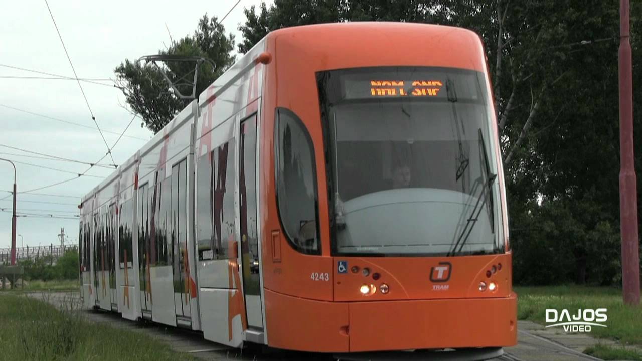 Nová električka Bombardier Flexity Outlook - HD - YouTube