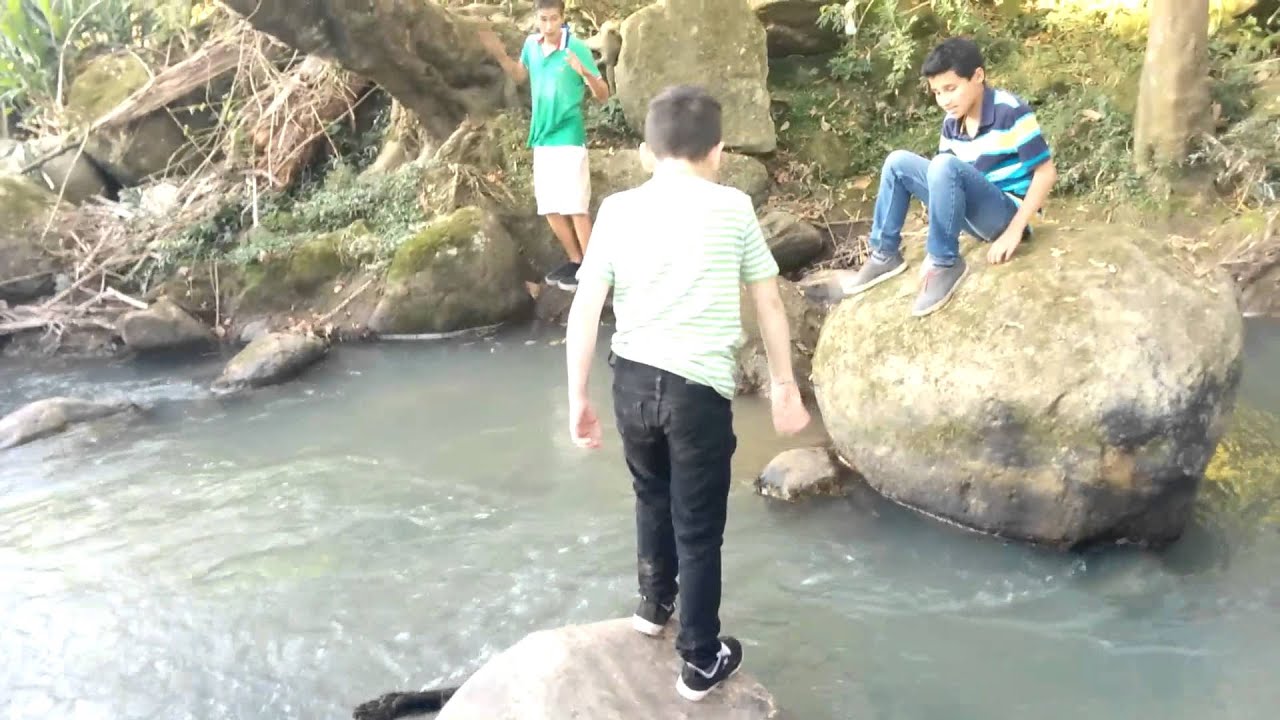 Fail !! kids fall into a river - YouTube