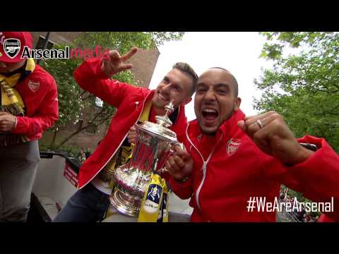FA Cup parade: Arsenal on the bus