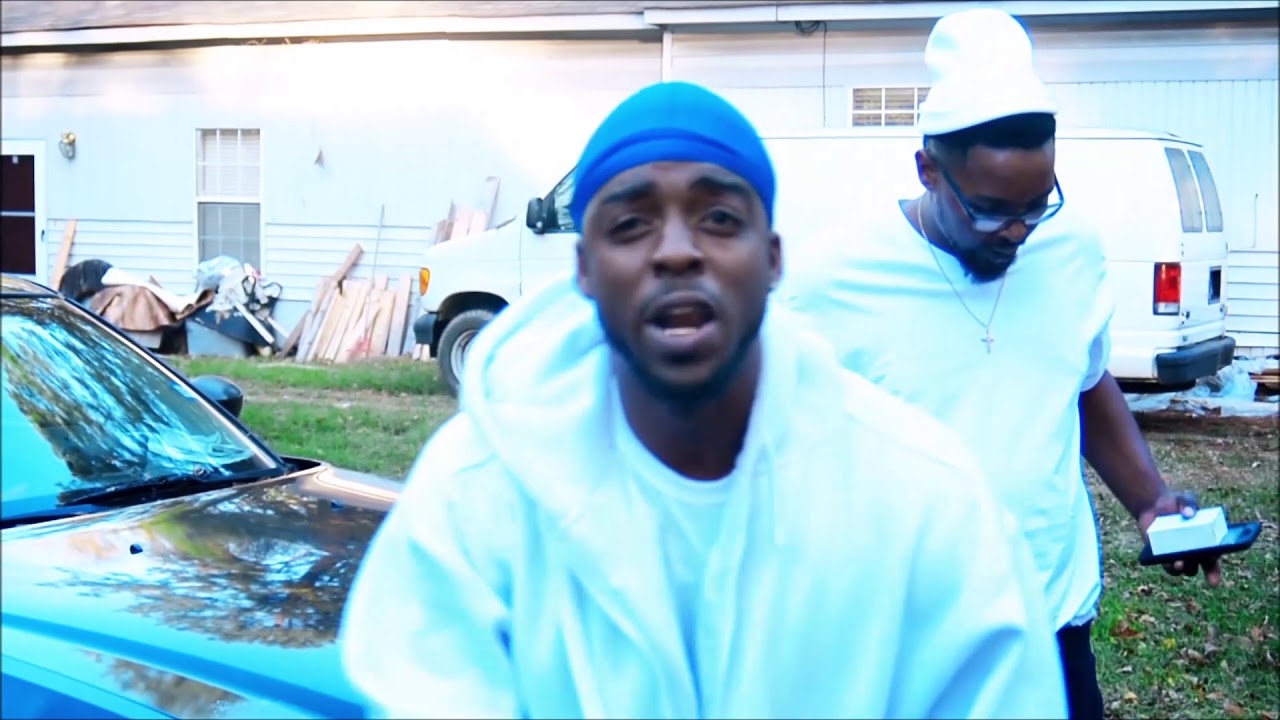 No ID feat. Lil Rocky - YouTube